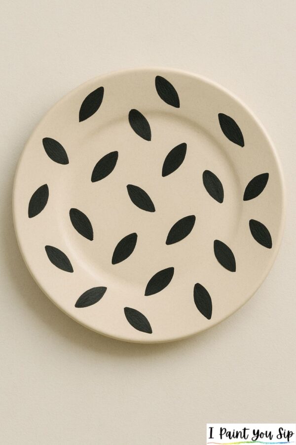 19 Plate Painting Ideas for Beginners (Fun, Easy & Totally Doable!) | I ...